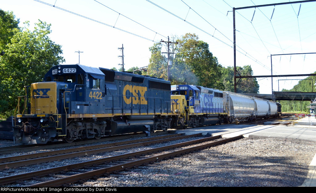 CSX GP40-2 4422 brings up the rear on C770-11